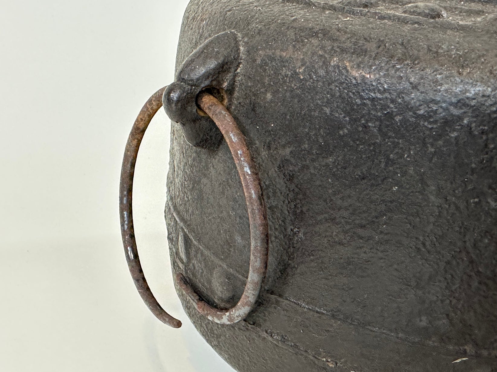 Vintage Japanese Cast Iron Tea Ceremony Kama Kettle 15" – Shogun's Gallery