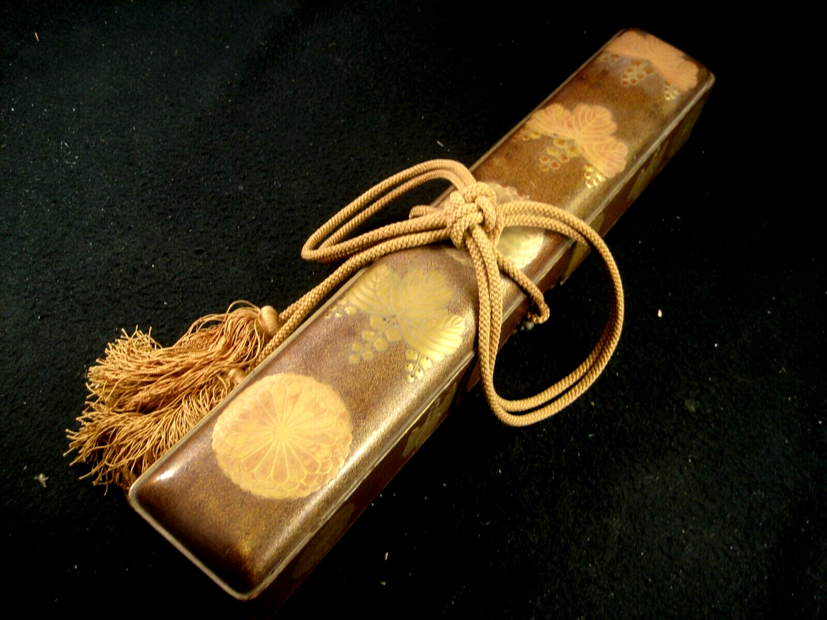 Rare Antique Japanese Edo Era (C1750) Samurai Dagger Box Family Crests ...